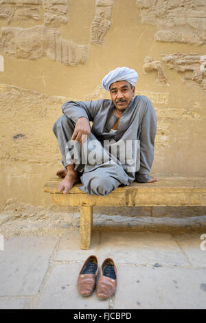 Security guard at Karnak Temple, Luxor Stock Photo - Alamy