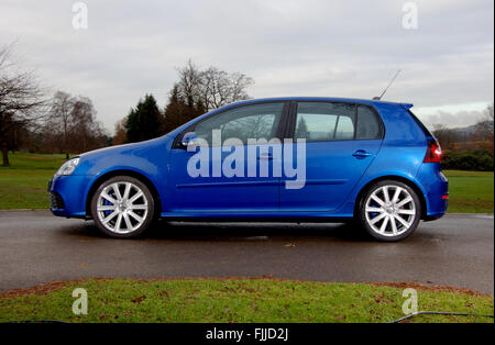 2007 VW Volkswagen Golf R32 high performance hot hatch car Stock Photo ...