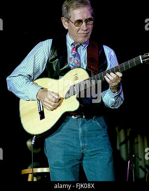 Chet Atkins, US country and western singer Stock Photo - Alamy