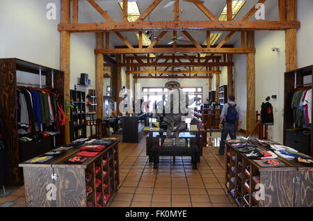puscifer jerome ghost town arizona trendy hipster shop Stock Photo - Alamy