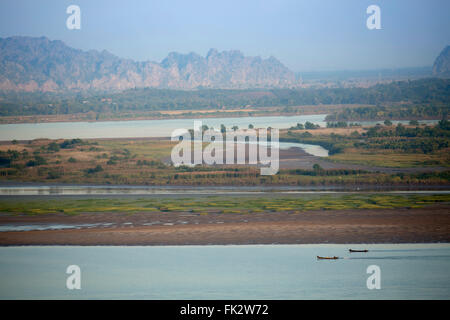 Asia, Southeast Asia, Myanmar, Mawlamyine, view over the Thanlwin ...