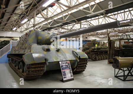 Bovington tank museum interior display, German Tiger II, King Tiger ...