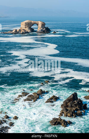 Arch of la Portada in Antofagasta, Chile Stock Photo - Alamy