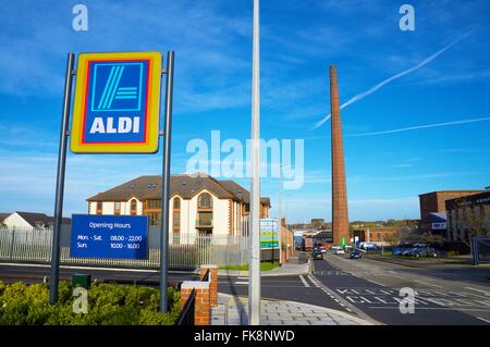 Aldi sign UK Stock Photo - Alamy