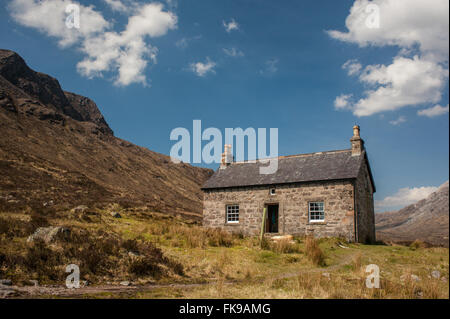 Coire Fionnaraich Bothy near Coulags Strath Carron Stock Photo - Alamy