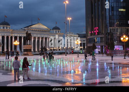 Plostad Makedonija, Macedonia square, Skopje, Macedonia Stock Photo - Alamy