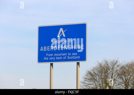 Sign welcome to Aberdeen in Aberdeen city centre Scotland, UK Stock ...