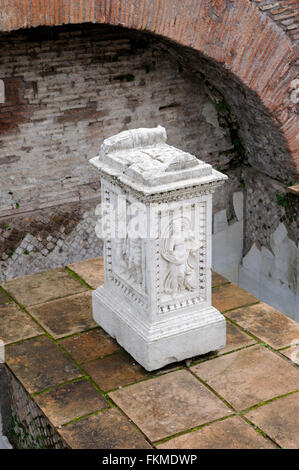Lacus Juturnae, the spring of Juturna sacred fountain, Roman Forum ...