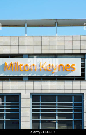 Milton Keynes centre exterior of the milton keynes intu shopping centre ...