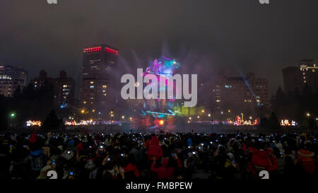 New year light show at Taipei 101 Stock Photo - Alamy