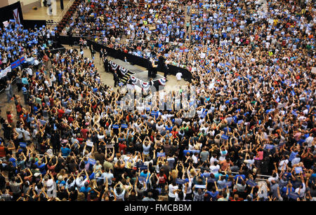 The Crowd at the Rally for Vermont Senator and Democratic presidential ...