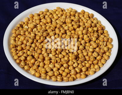 Healthy and tasty roasted chick peas snack Stock Photo - Alamy