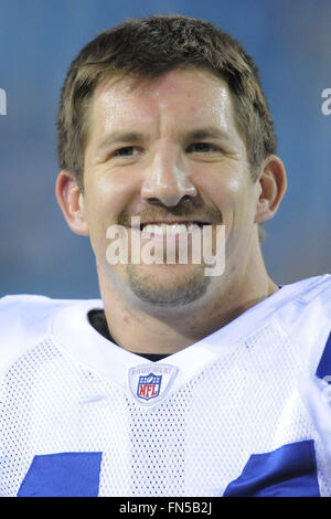 Indianapolis Colts tight end Dallas Clark (44) and center Jamey Richard ...