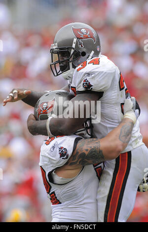 Tampa Bay Buccaneers center Graham Barton (62) blocks New England ...