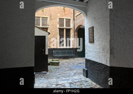 The medieval alley named "Vlaeykensgang" (1591) in Antwerp, Belgium ...