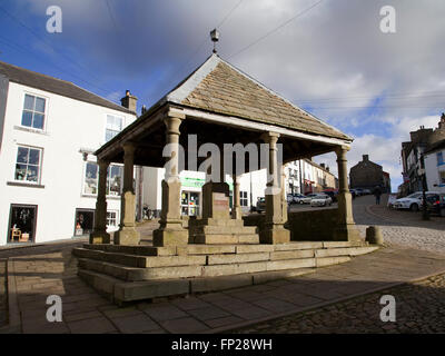 The market square in Alston in Cumbria which is the highest market town ...