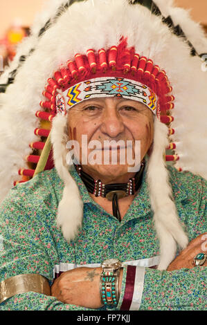 Native American Indian man wearing a buffalo skin robe Stock Photo - Alamy