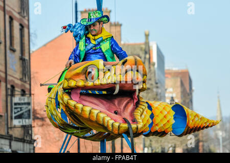 Giant Yellow Snake, Celebrating the Chinese Year of the Snake ...