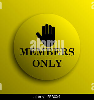 Members icon. Yellow internet button Stock Photo - Alamy