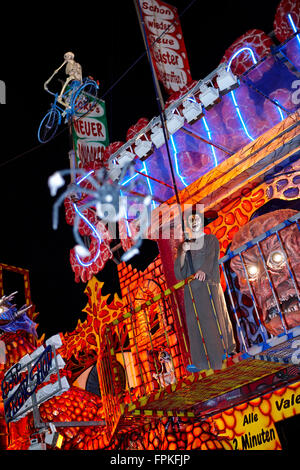 Haunted House at Oktoberfest, Munich, Bavaria, Germany Geisterbahn beim ...