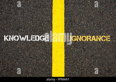 Antonym concept of KNOWLEDGE versus IGNORANCE Stock Photo - Alamy