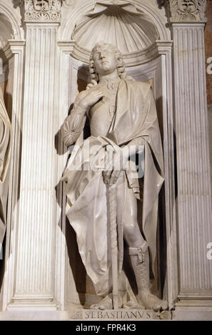 Altar of Saint Regulus in the Cathedral of Lucca. Tuscany, Central ...