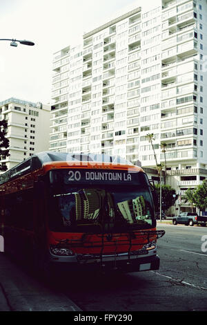 Los Angeles, California: Bus Stop Sign of Metro Connector Bus Shuttle ...