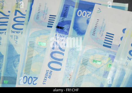 New Israeli Shekels banknotes with the new 200, 100, 20, 50 sheqel ...