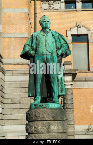 statue of writer Bjornstjerne Martinius Bjornson outside the National ...