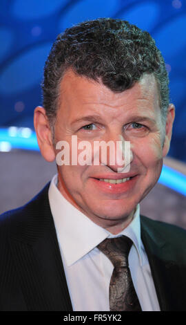 Argentinian Italian singer Semino Rossi performs during the German ...