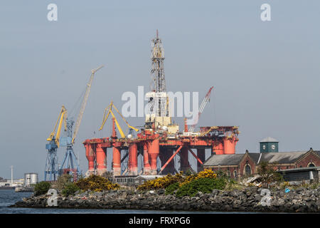 The Borgny Dolphin drilling rig in the Port of Belfast, for refit by ...