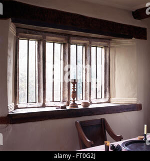 Window with stone lintels in Tudor dining room Stock Photo - Alamy