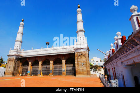 Wallajah Mosque; Big Mosque in Triplicane, Chennai; Madras, Tamil Nadu ...