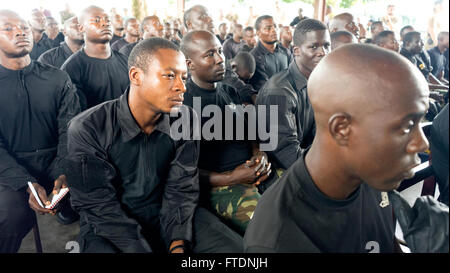 Cameroonian and Nigerian Special Forces collaborate during the 2016 ...