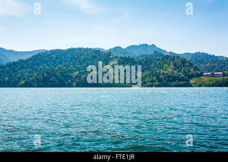 Tropical lake and islands. Belum resort, Banding, Temenggor Lake Stock ...