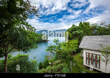 Tropical lake and islands. Belum resort, Banding, Temenggor Lake ...