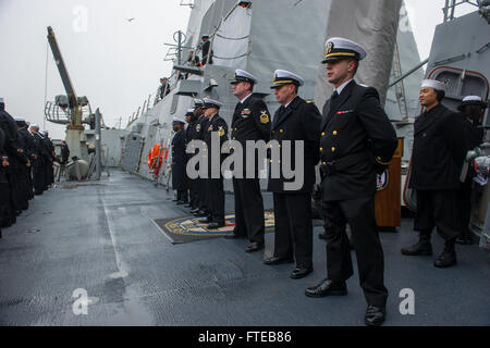 The USS Truxtun (DDG 103), an Arleigh Burke-class guided-missile ...