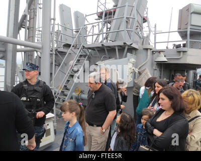 The USS Taylor (FFG 50), an American guided-missile frigate, is shown ...