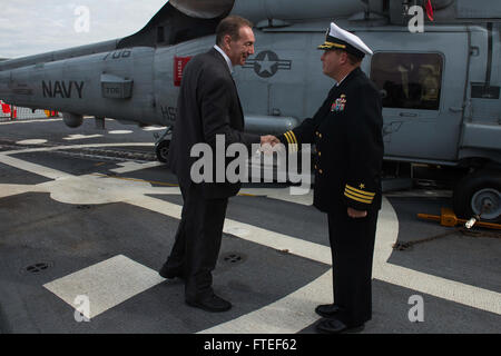 Cmdr. Brian Diebold, commanding officer of USS Oscar Austin (DDG 79 ...
