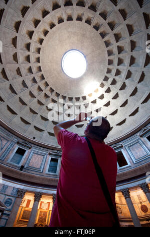Rear view of the Pantheon, Rome Stock Photo - Alamy