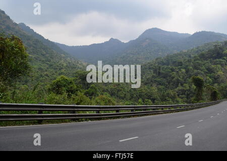 Bao Loc mountain pass highway in Vietnam Stock Photo - Alamy