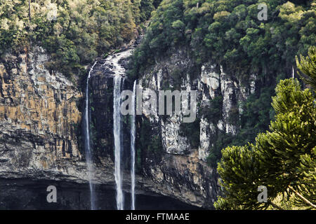 Caracol Waterfall view from the cable car - Parque Estadual do Caracol ...