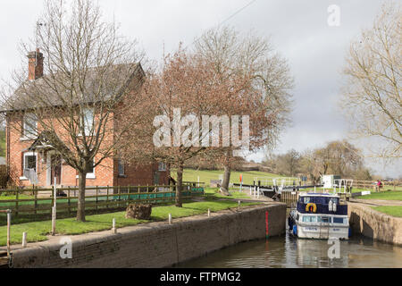Strensham Lock on the River Avon near Eckington, Wychavon ...