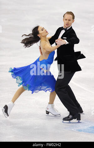 Figure skating pair Madison Chock and Evan Bates are interviewed by ...