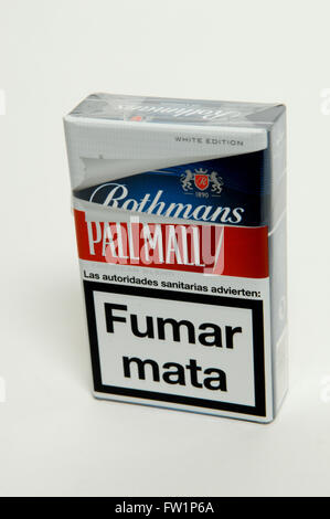 Rothmans Tobacco Packet -Cigarettes Stock Photo - Alamy