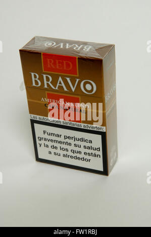 Bravo American Blend Tobacco Cigarettes and Lighter Stock Photo - Alamy