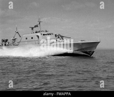AJAXNETPHOTO. SOLENT, ENGLAND. - MALAYSIAN FAST PATROL BOAT - K.D ...