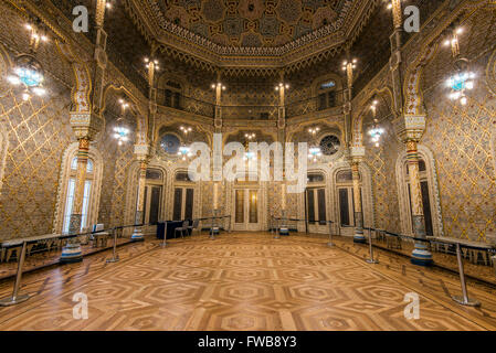 Salao Arabe or Arabian Hall, Palacio da Bolsa, Porto, Portugal Stock ...