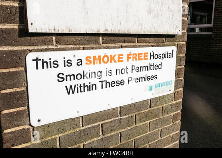 nhs no smoking sign outside ealing hospital, west london, england Stock ...