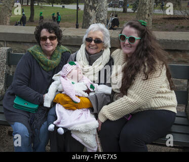 Park, great family, generations, four, group photo, grandparents ...